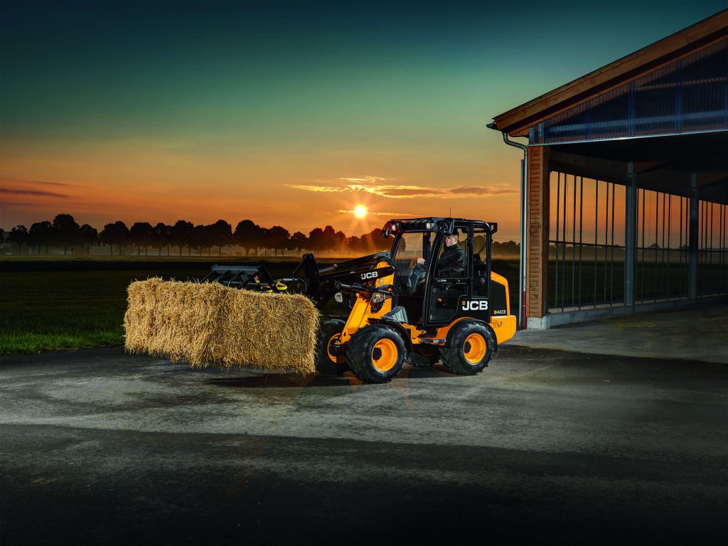 JCB launches "more economical" wheel loader at Agritechnica ...