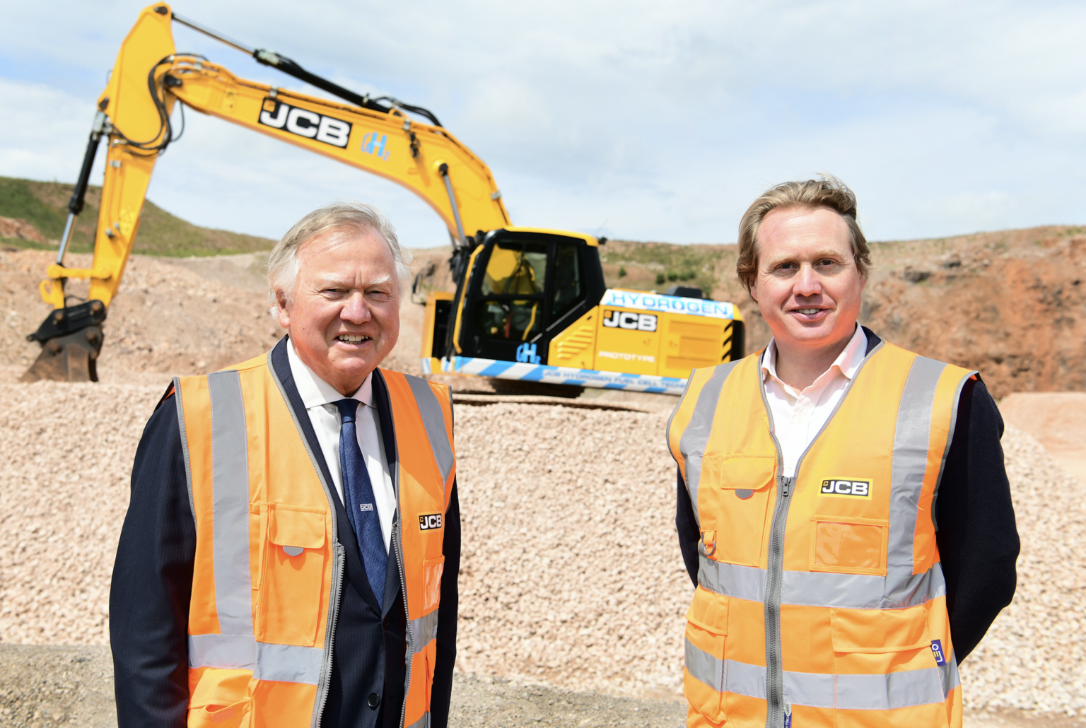 JCB unveils hydrogen digger | Industrial Vehicle Technology International