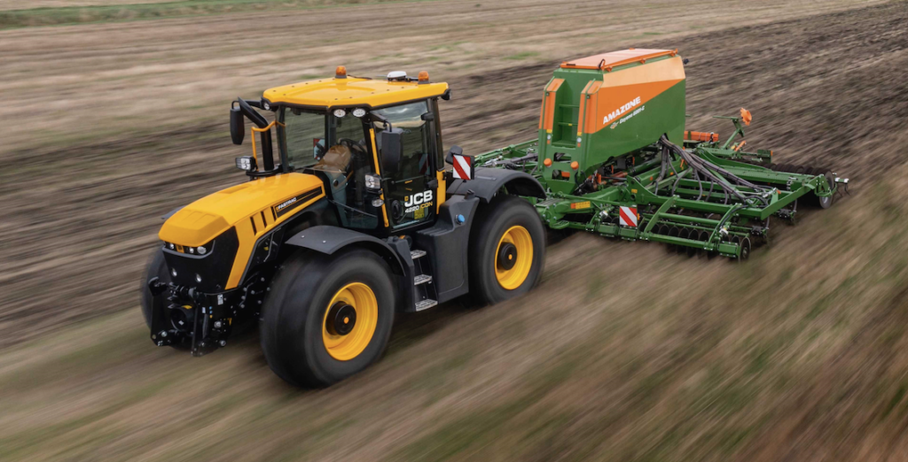 JCB offers Fastrac tractors with all-new tech-focused controls ...