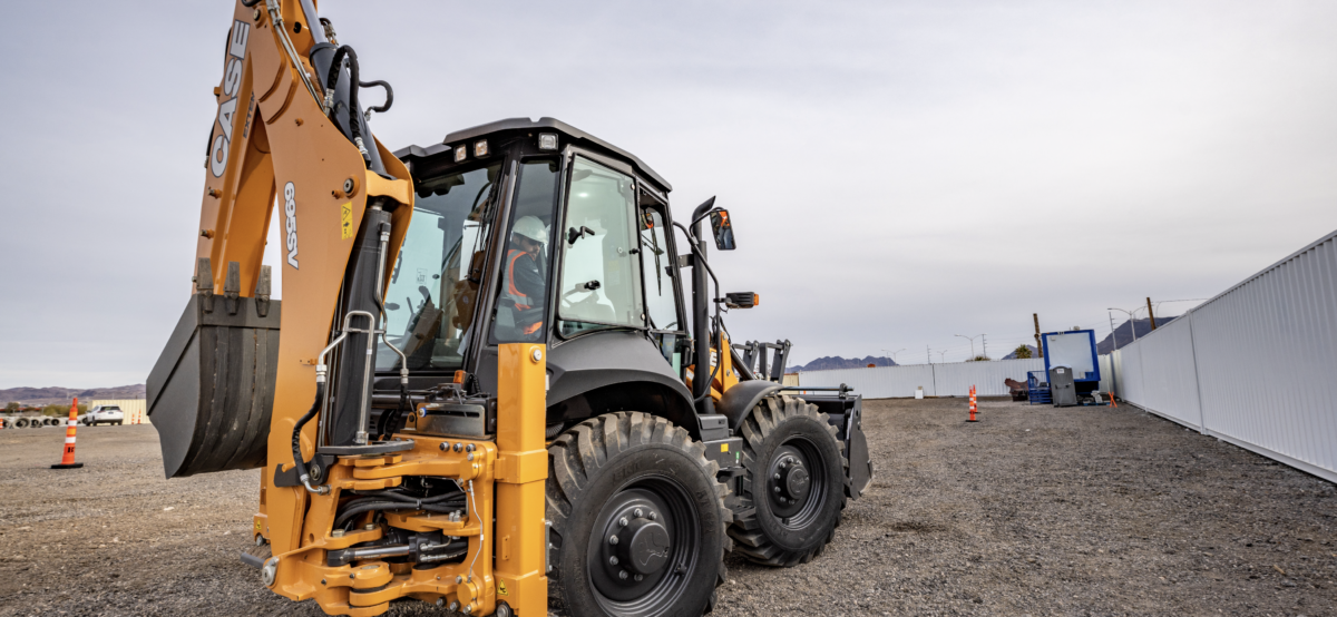 ConExpo: Case unveils five new backhoe models for North American market ...