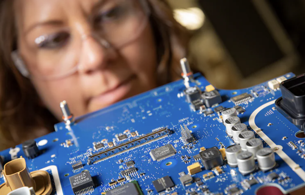 John Deere announces new M Series controllers | Industrial Vehicle ...