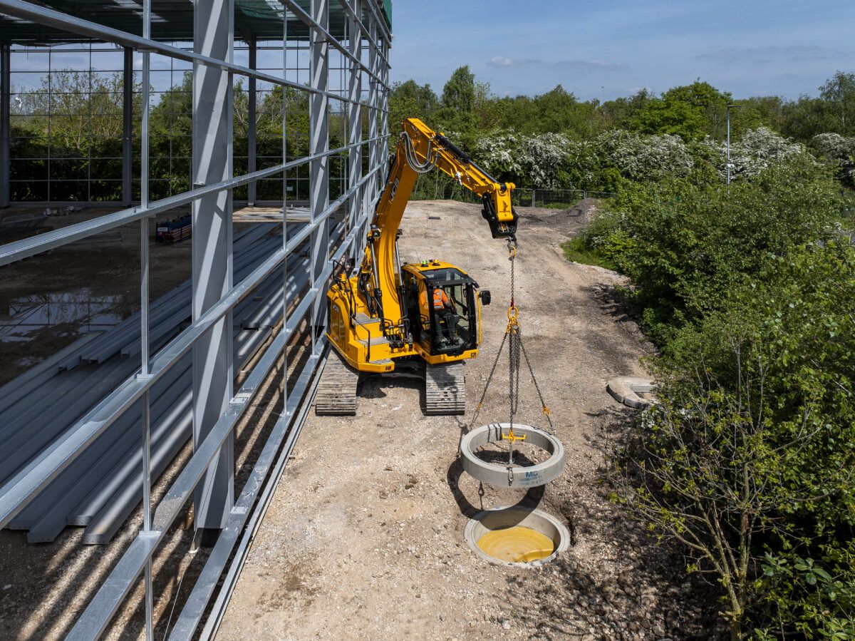 JCB adds new 145XR reduced tailswing model to X Series range ...