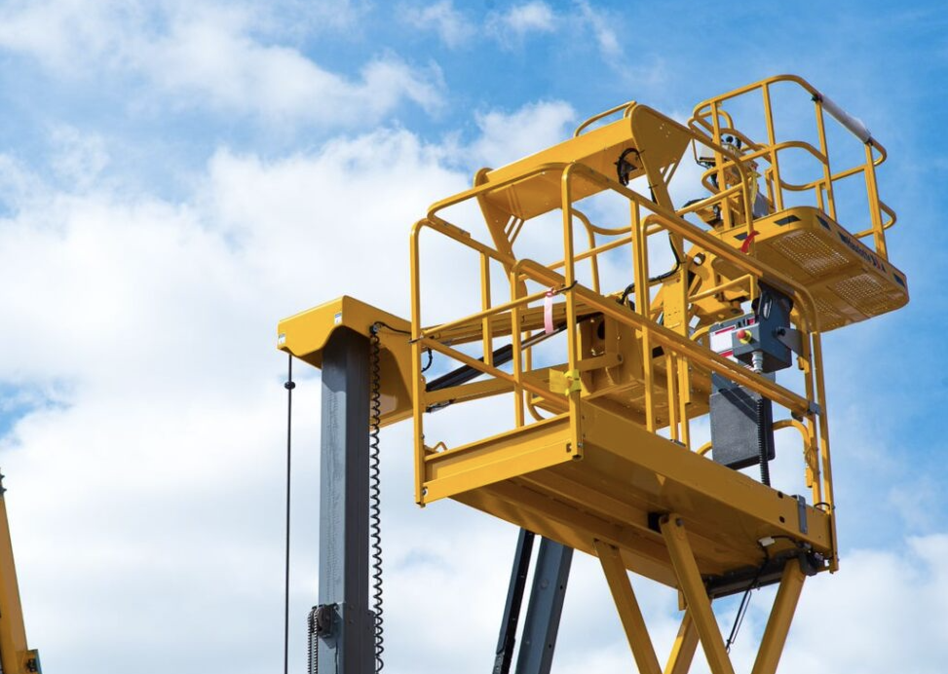 FEATURE: How charging solutions are improving efficiency in the MEWP ...