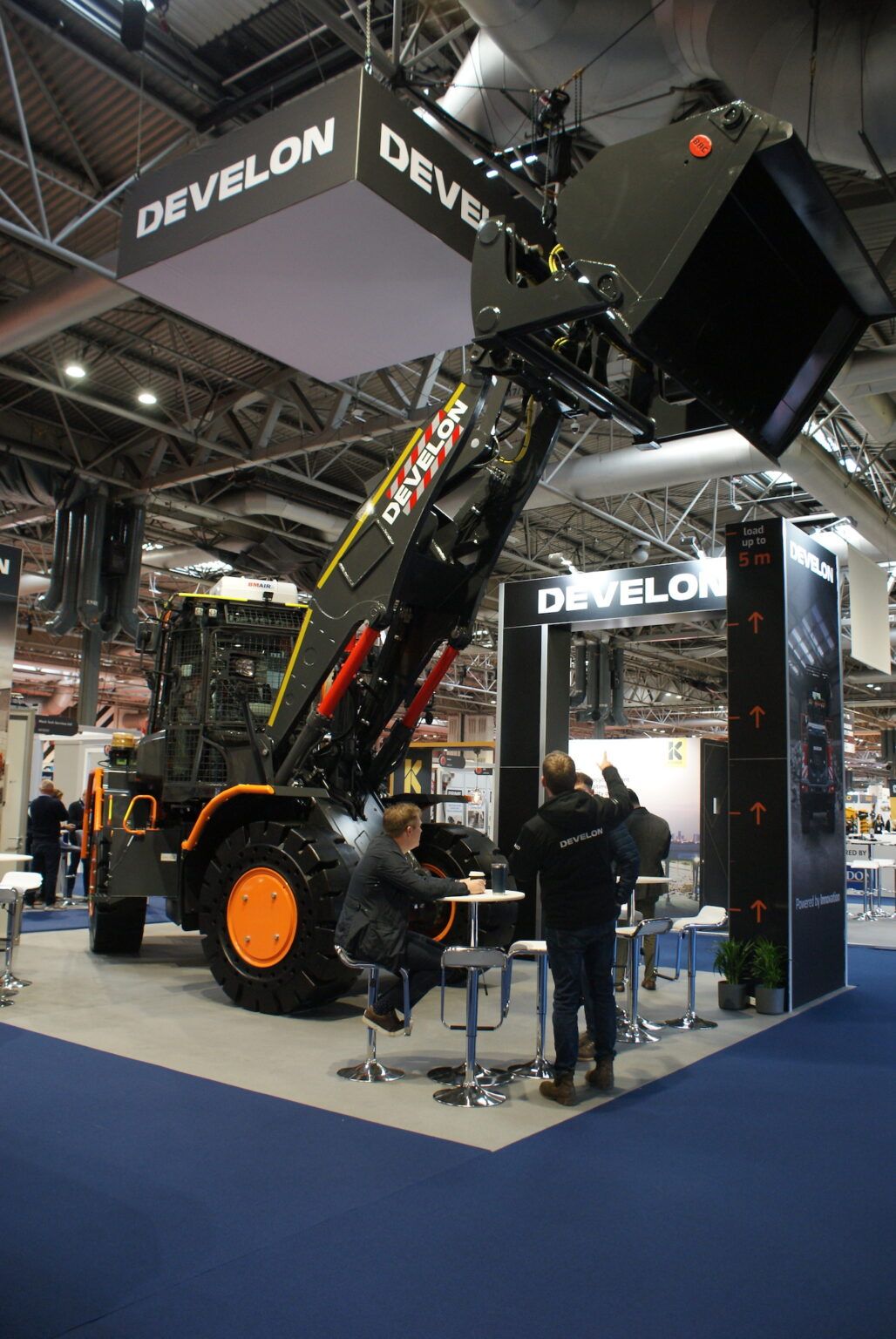 Develon debuts wheel loader for waste handling | Industrial Vehicle ...