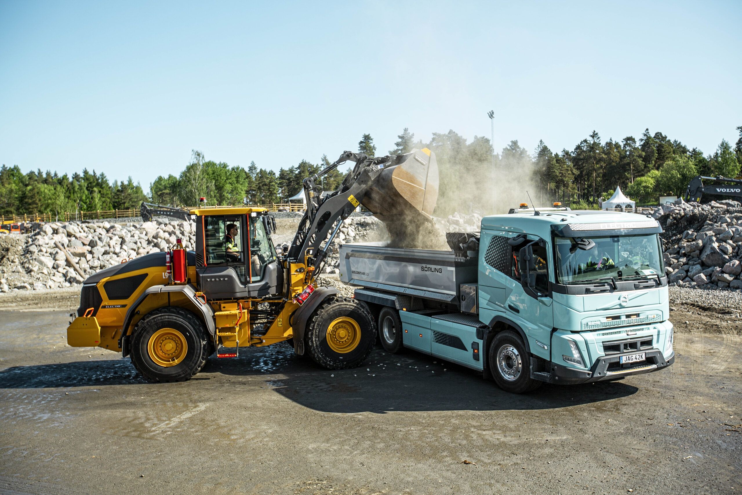 CASE STUDY: Volvo's mid-size electric machines | Industrial Vehicle ...