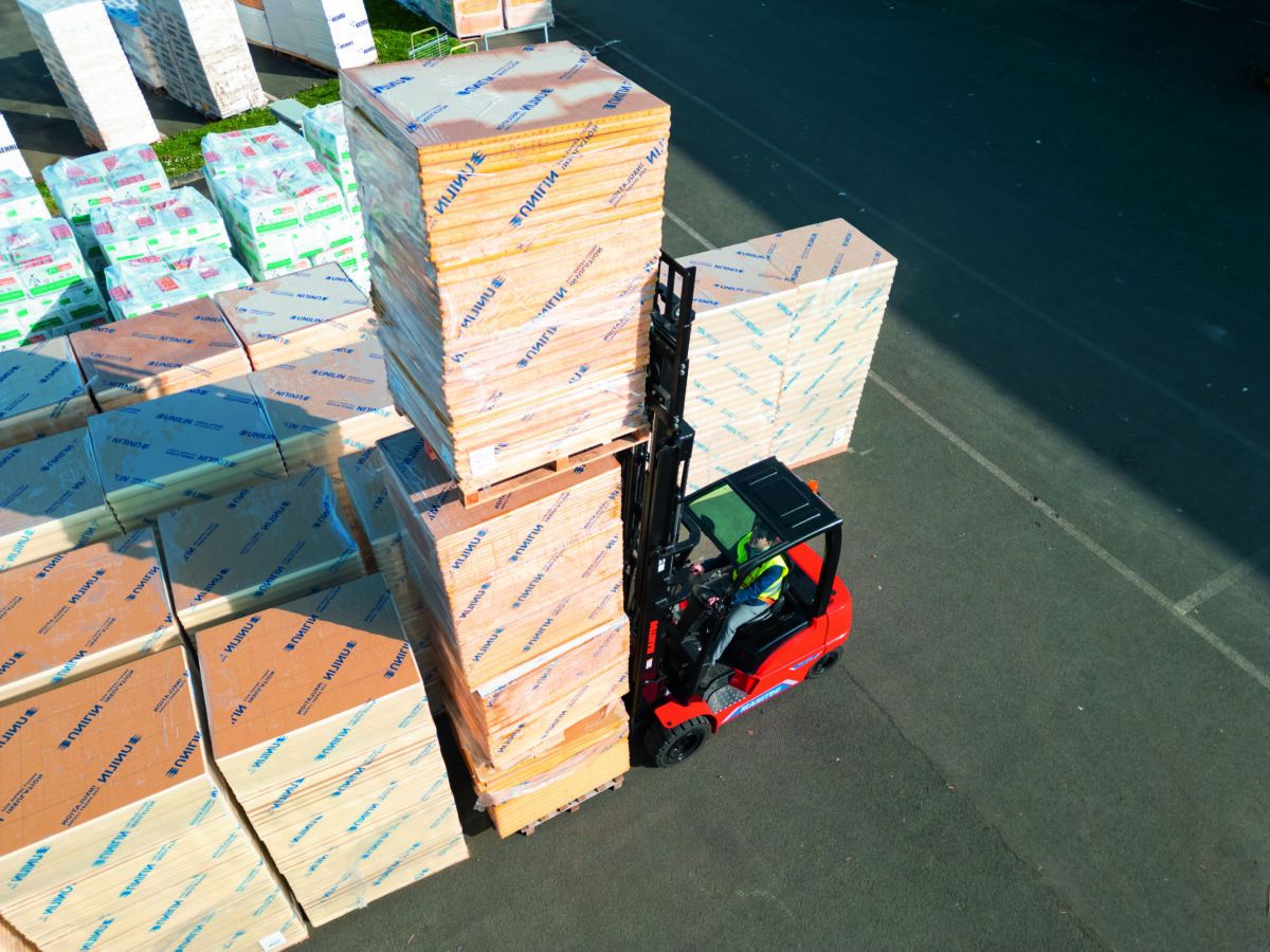Crown launches new WJ 50 series electric pallet truck | Industrial ...