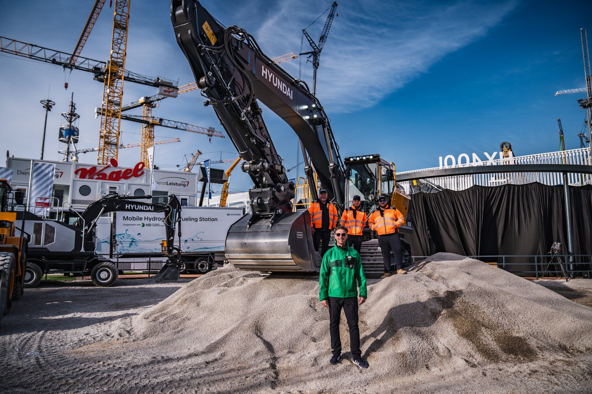 FEATURE: How can OEMs leverage the real-world insights of construction ...