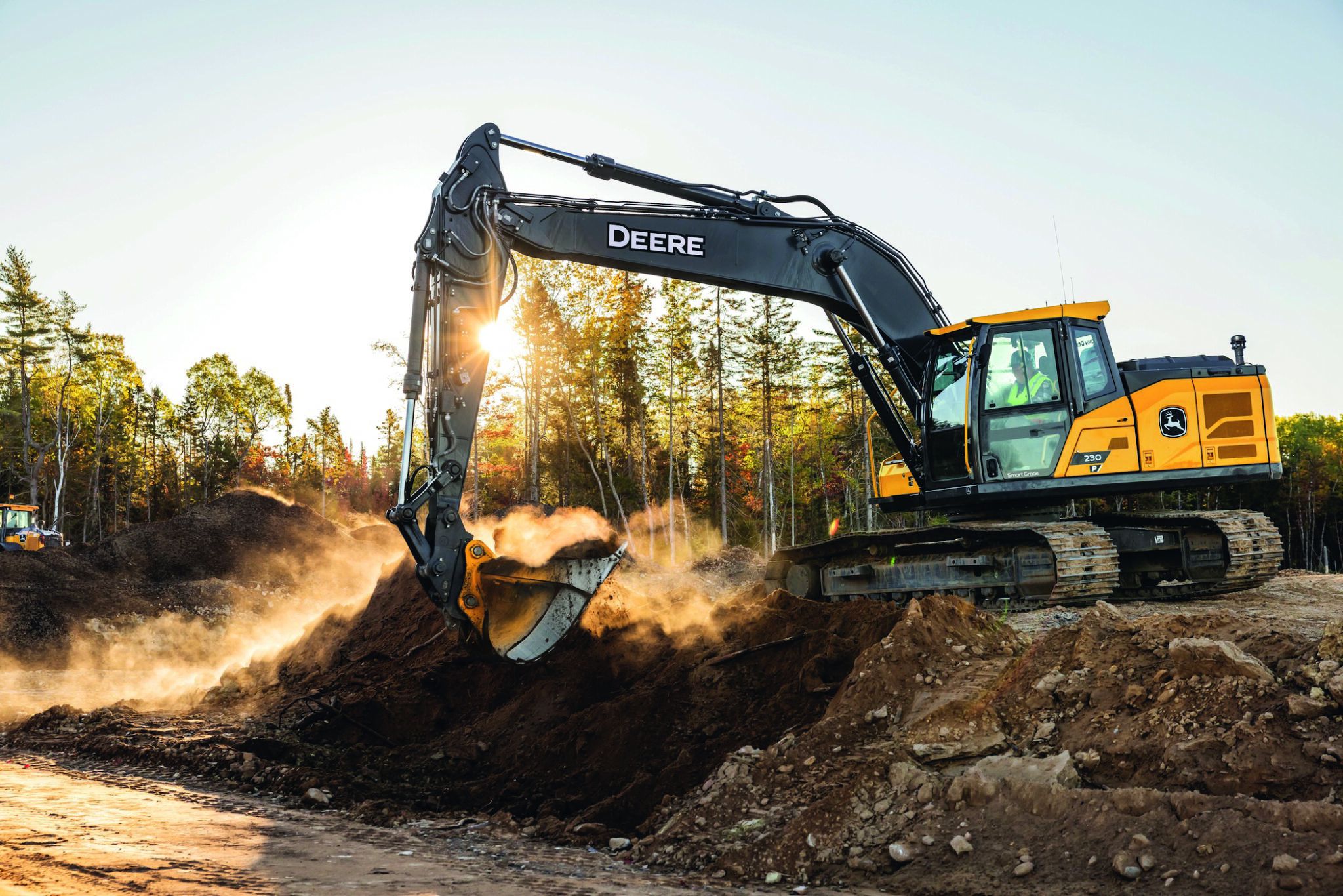 CASE STUDY: John Deere's P-Tier excavators and SmartGrade motor graders ...